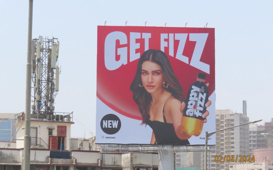 Parle Agro’s dynamic OOH campaigns for Appy Fizz, Frooti & Smoodh make ...